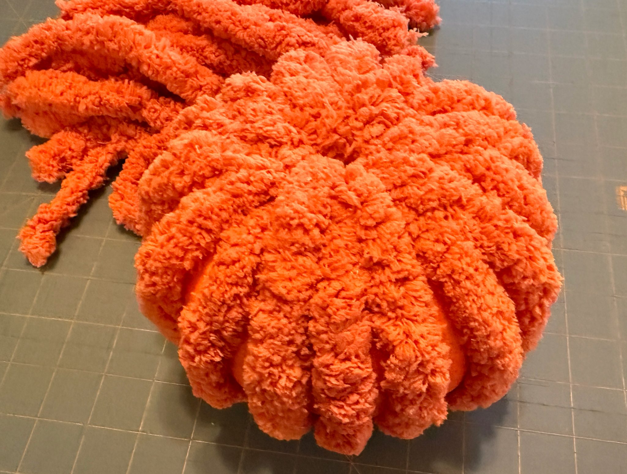 Craft Easy Fuzzy Yarn Pumpkins Tutorial – Craft Picnic